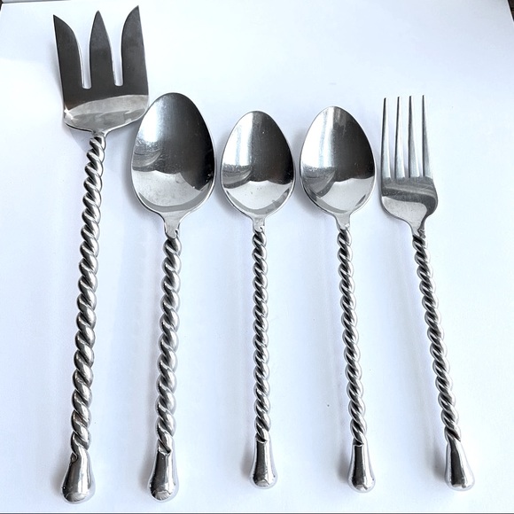 Hampton silversmiths | Dining | Hampton Silversmith Carousel Stainless ...